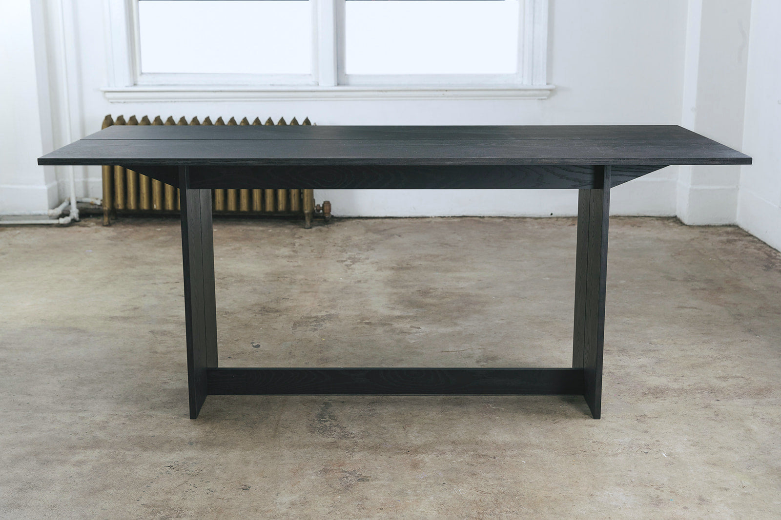 Ezra Dining Table