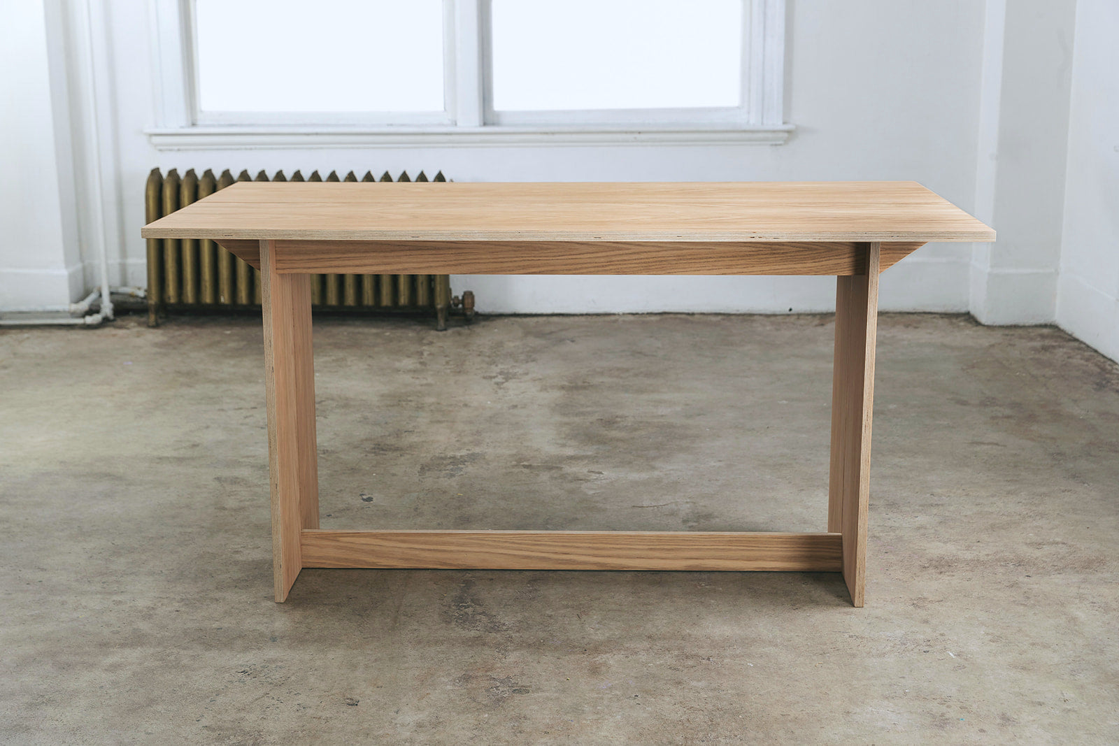 Ezra Dining Table